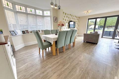 Houses for sale in Dunstable | OnTheMarket