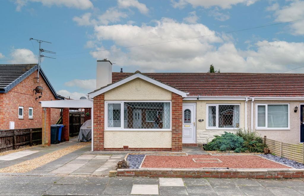Moorfields, Morpeth NE61 2 bed semi-detached house - £275,000