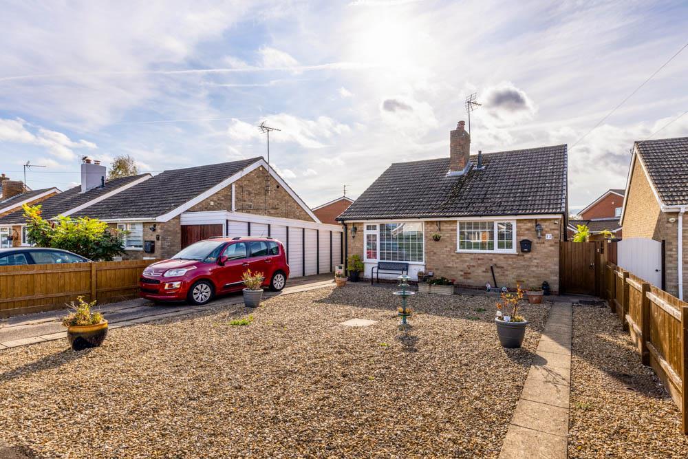 Pilgrims Way, Spalding 2 bed detached bungalow - £210,000