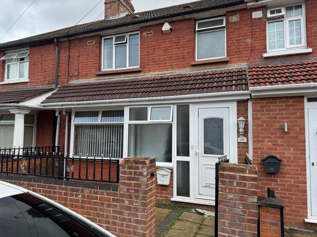 Bedford Avenue, Hayes, UB4 0DU 4 bed terraced house - £2,750 pcm (£635 pw)