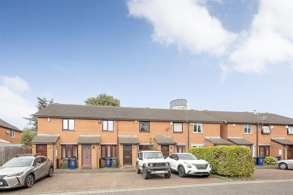 Windmill Court, Spital Tongues... 2 bed terraced house - £1,000 pcm (£ ...
