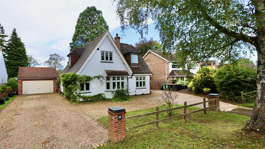 Holywell Close, Dunstable, LU6 4 bed detached house for sale - £1,250,000