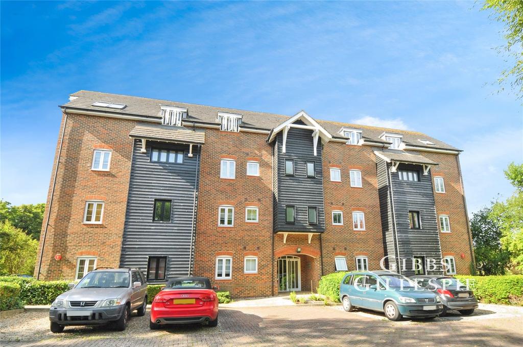 Springwell Lane, Rickmansworth, WD3 2 bed flat - £1,550 pcm (£358 pw)