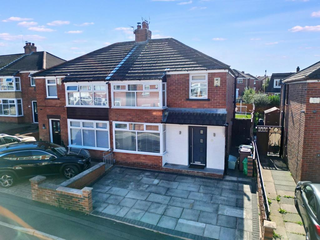 Anne Grove, St. Helens, WA9 3 bed semi-detached house - £225,000