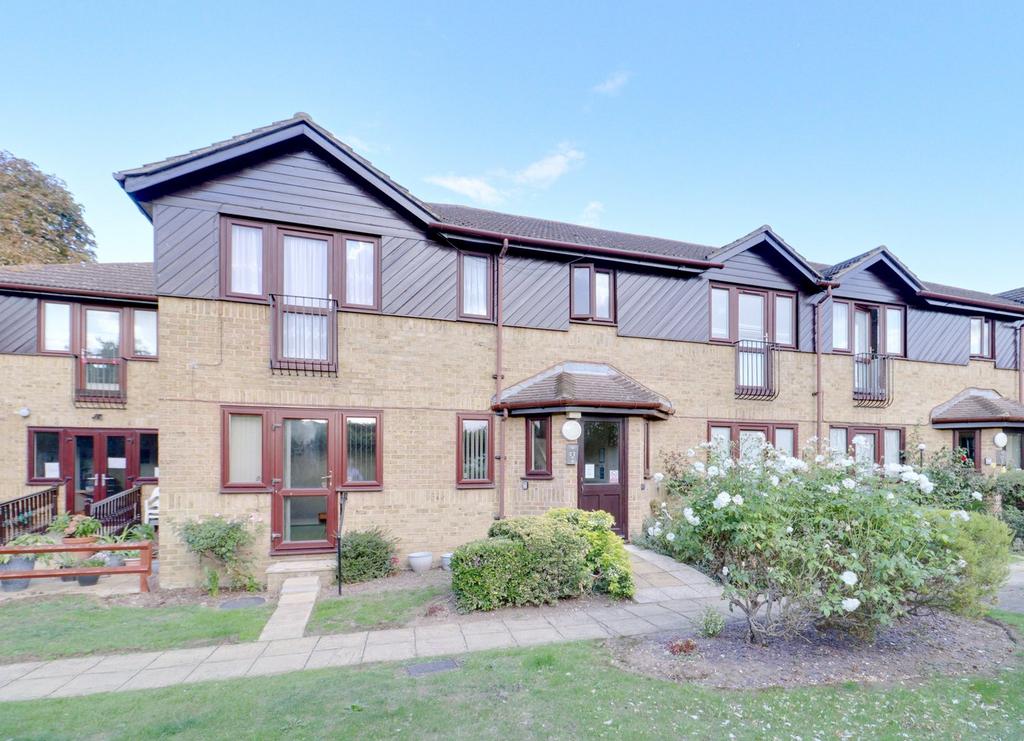 Upminster Road South, Rainham RM13 2 bed retirement property for sale ...