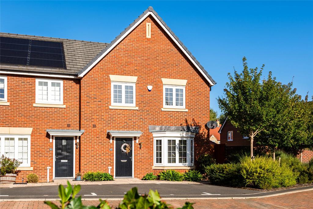 Osier Way, Olney, Buckinghamshire, MK46 3 bed end of terrace house for ...