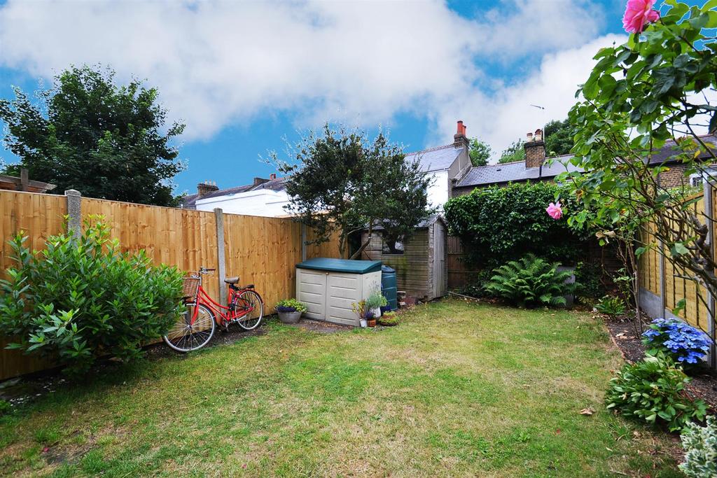 Ripley Gardens Mortlake | Fasci Garden
