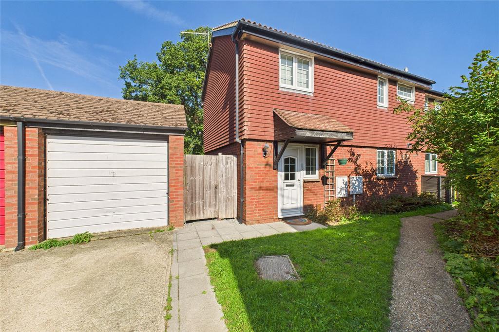 Skeffling Close, Lower Earley... 3 bed semi-detached house - £400,000