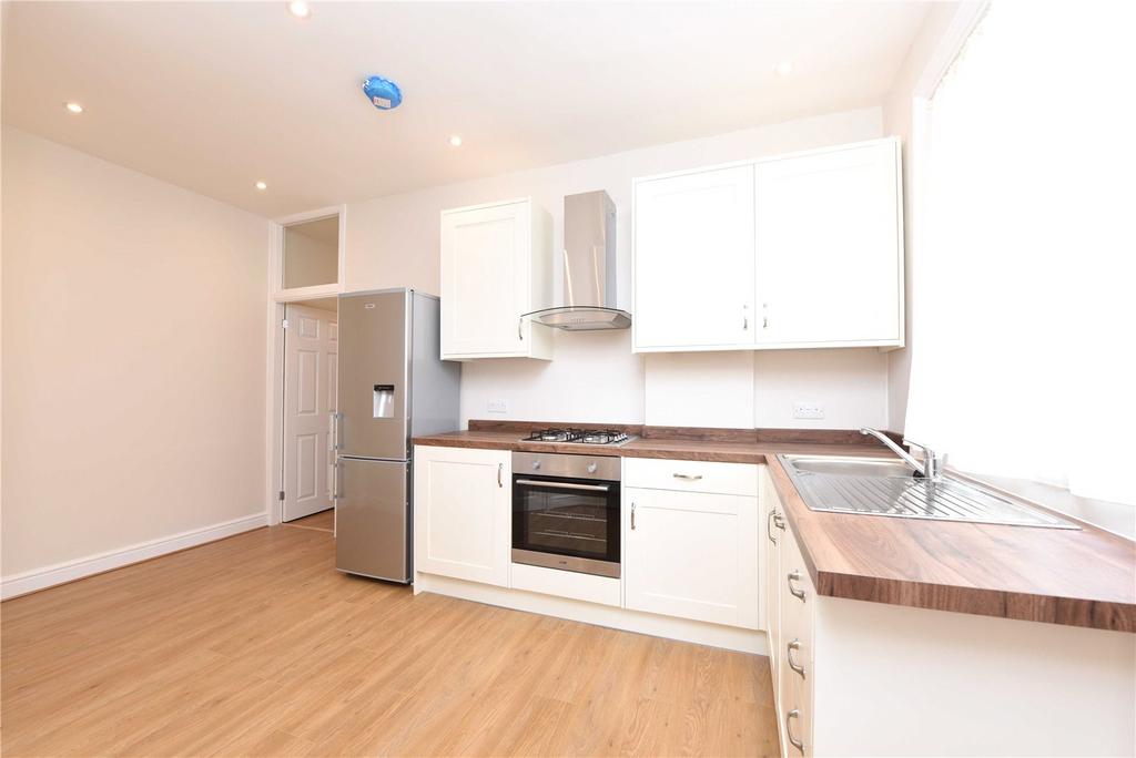 Angles Road, Lambeth SW16 2 bed apartment - £1,650 pcm (£381 pw)