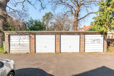 Houses to rent in Weybridge | OnTheMarket