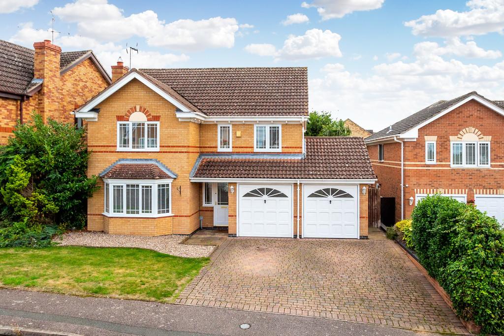 Carmarthen Way, Rushden NN10 4 bed detached house for sale - £450,000