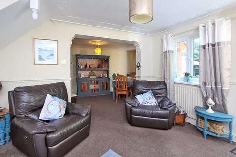 Houses for sale in WV13 | OnTheMarket