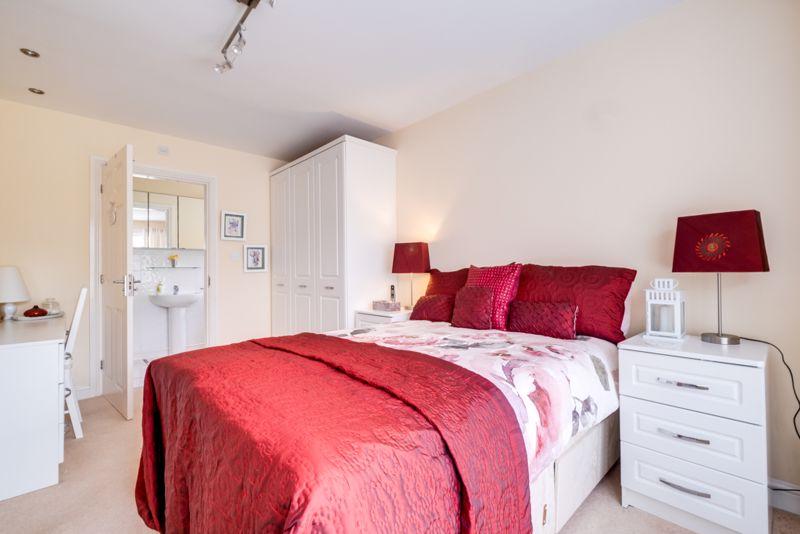 Lichfield Close, Great Wyrley, WS6 6BE 2 bed detached bungalow for sale ...