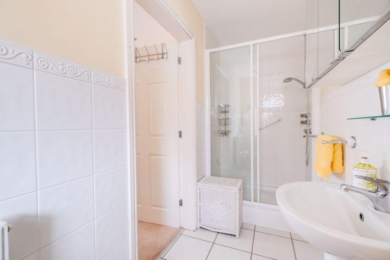 Lichfield Close, Great Wyrley, WS6 6BE 2 bed detached bungalow for sale ...