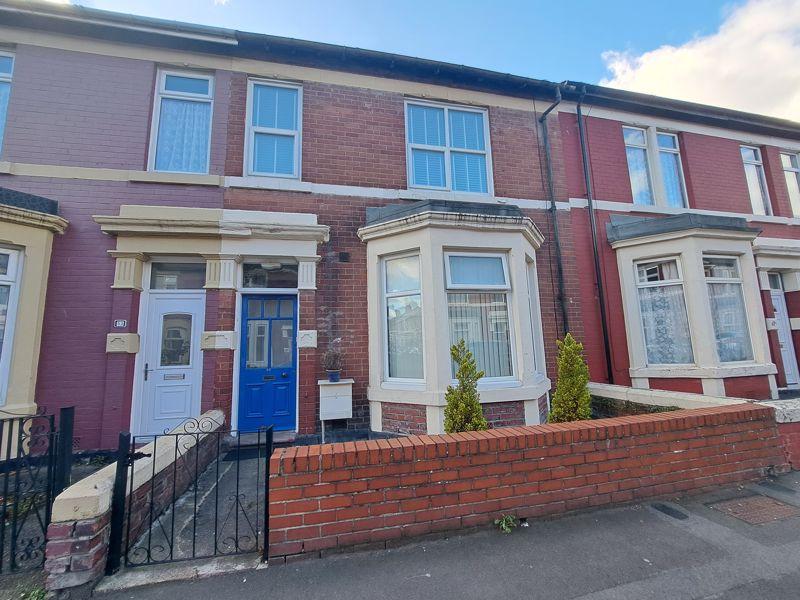 Laburnum Avenue, Wallsend 2 bed ground floor flat - £100,000
