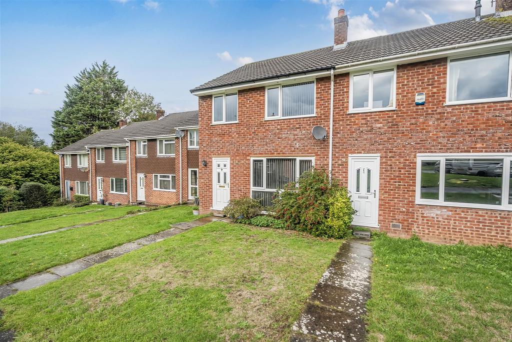 Chiltern Close, Warmley, Bristol 3 bed terraced house for sale - £290,000