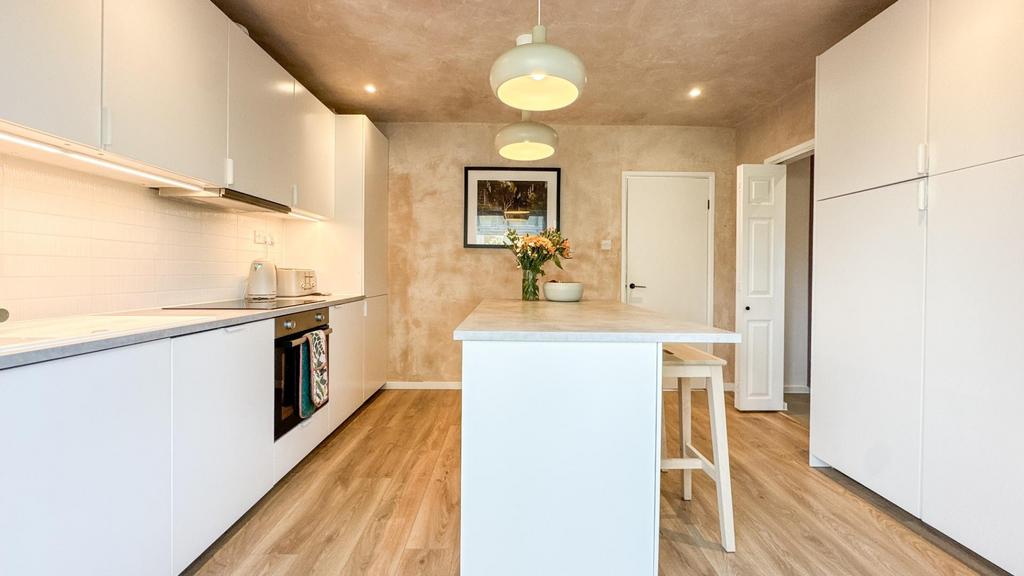 Marksbury Road, Bedminster, BS3 5LD 3 bed end of terrace house - £385,000
