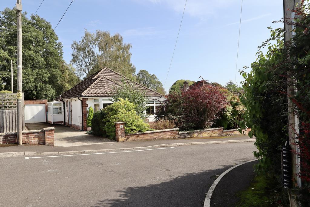 Stoberry Crescent, Wells 2 bed detached bungalow - £415,000