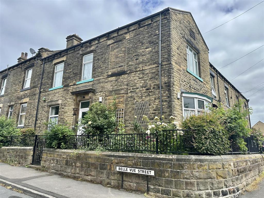 Belle Vue Street, Batley 3 bed terraced house - £140,000
