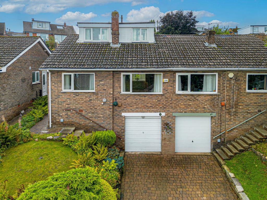 Clifton House Road, Manchester M27 3 bed semi-detached house - £190,000