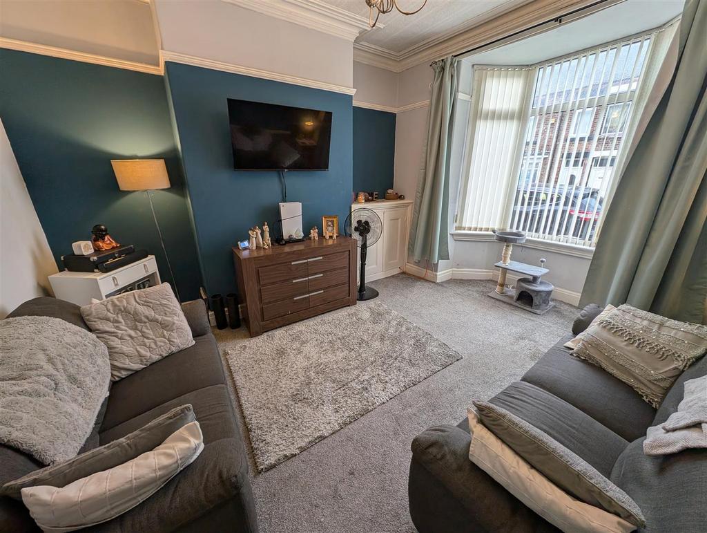 Louisa Street, Darlington 3 bed terraced house to rent - £695 pcm (£160 pw)