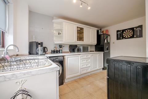 Houses for sale in Linwood | OnTheMarket