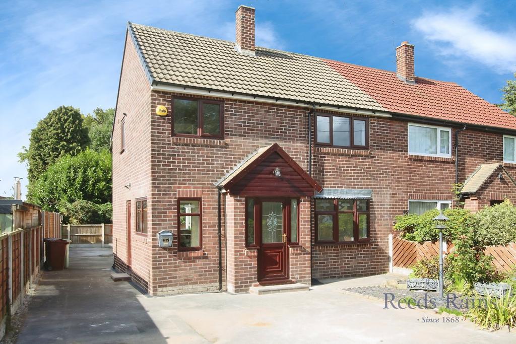 Woodhall Grove, Leeds LS26 3 bed semi-detached house - £1,195 pcm (£276 pw)