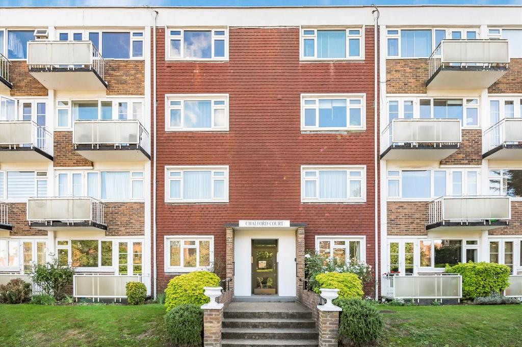 Putney Hill, London SW15 2 bed flat - £1,950 pcm (£450 pw)