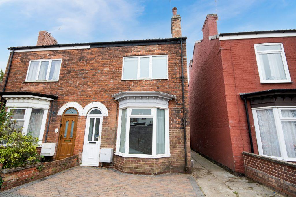 38 Cecil Street, Gainsborough, DN21 2LQ 2 bed property - £150,000