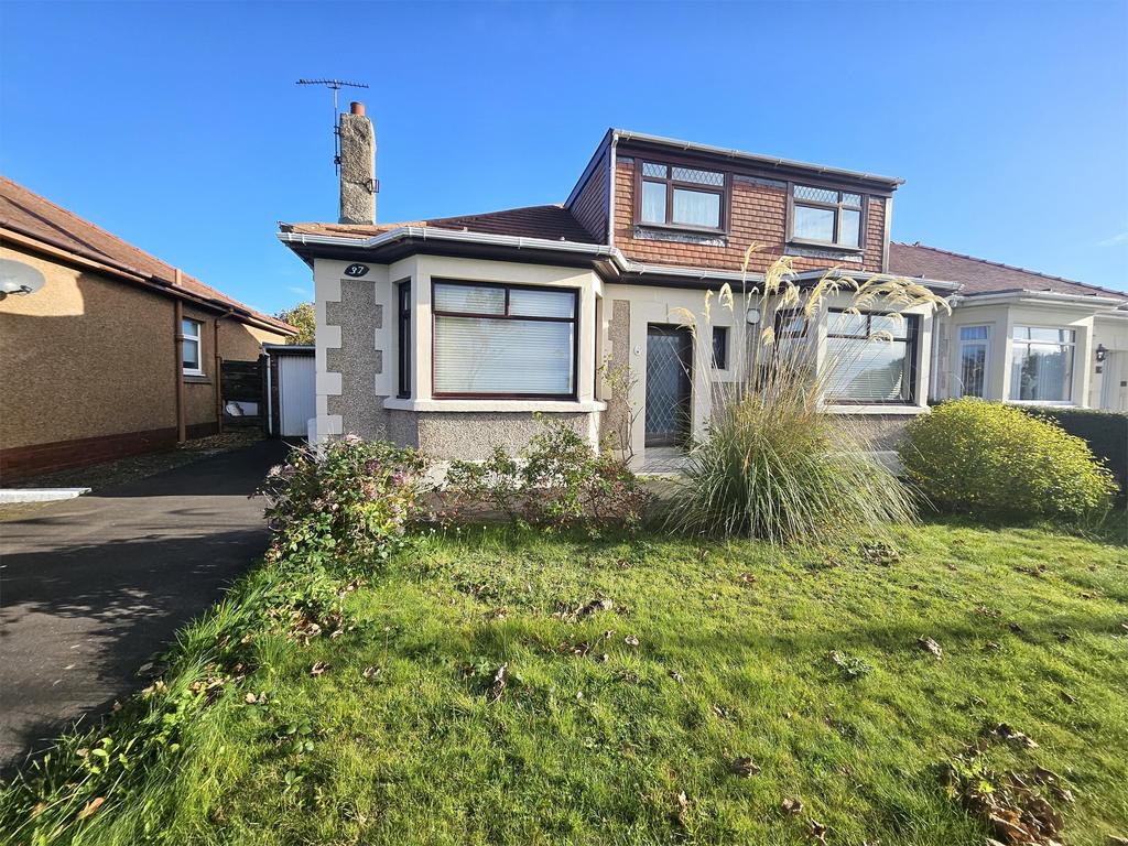 37 High Road, Saltcoats, KA21 5RZ 4 bed semi-detached bungalow - £180,000