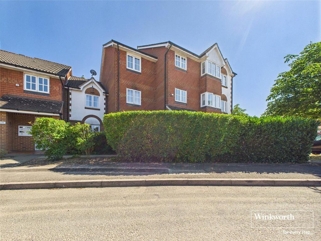 Tamar Court, Amethyst Lane, Reading... 2 bed apartment - £1,350 pcm (£ ...