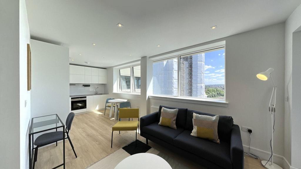 Olympic Way 1 bed flat - £2,095 pcm (£483 pw)