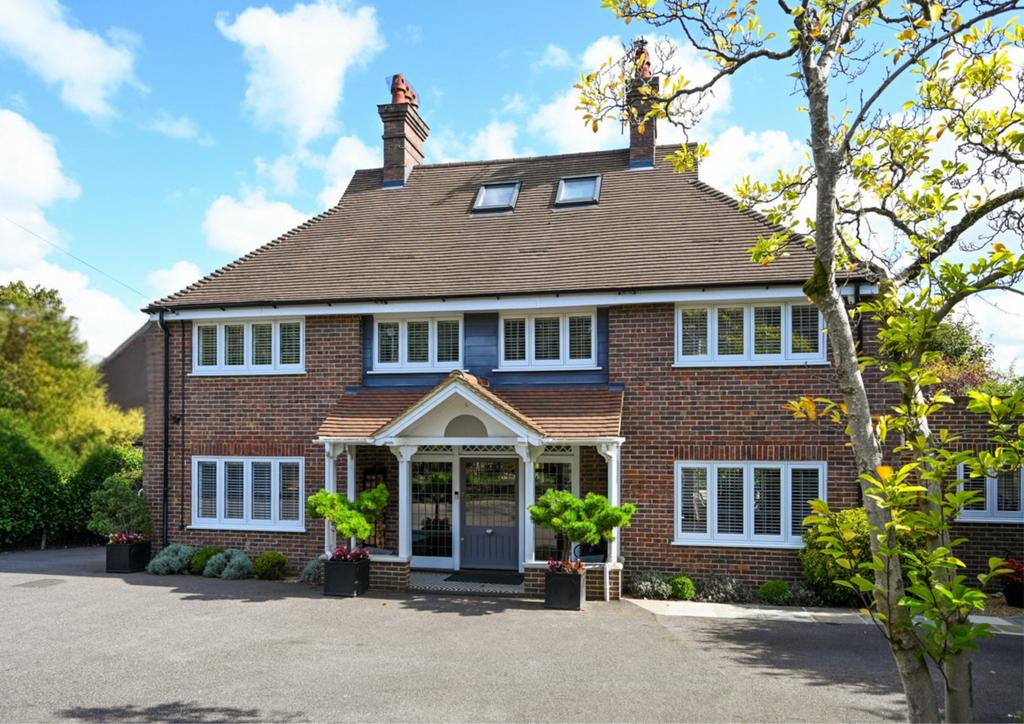 Croft Road, Crowborough, TN6 5 bed detached house for sale - £1,250,000