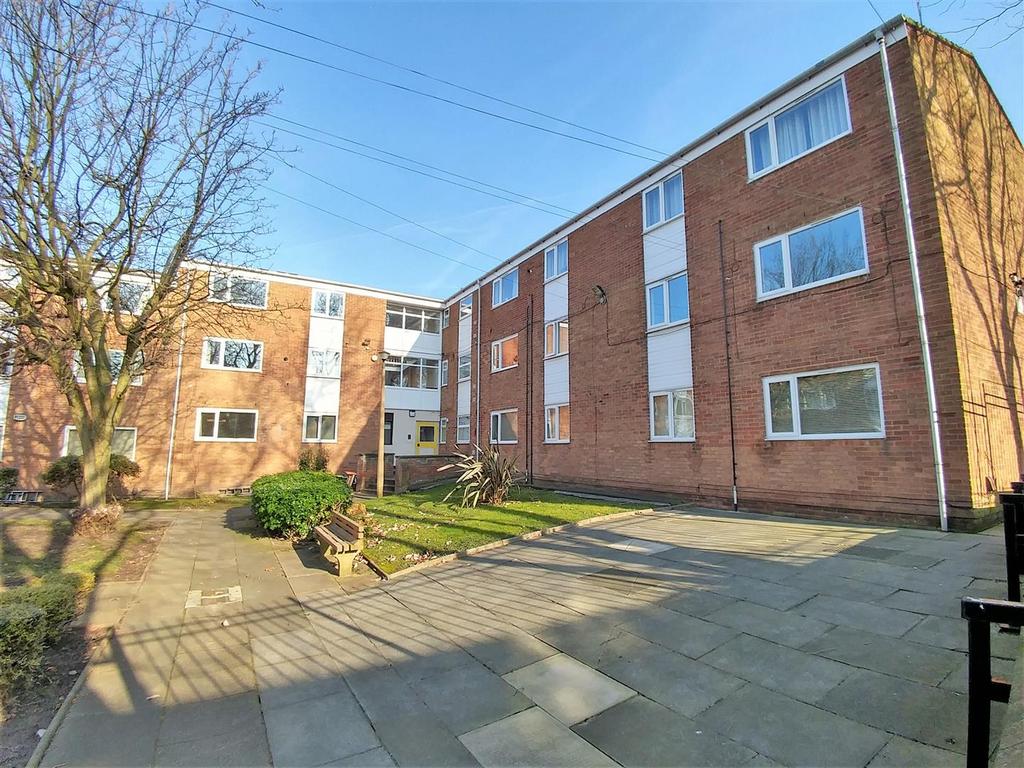 Buckingham Place, Liverpool L5 1 bed flat - £675 pcm (£156 pw)