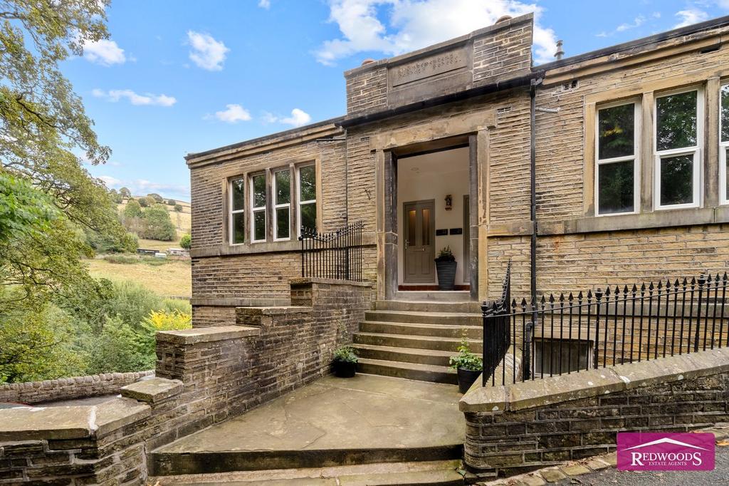 Booth Hill, Luddendenfoot HX2 2 bed apartment - £195,000