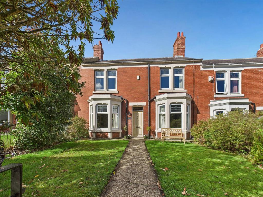 Devon Gardens, Gateshead NE9 5 bed house - £410,000