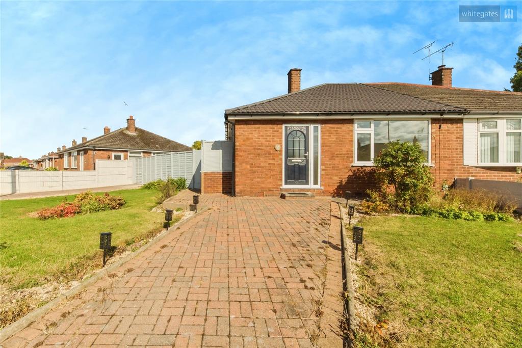 Sandiway Road, Crewe, Cheshire, CW1 2 bed bungalow - £200,000