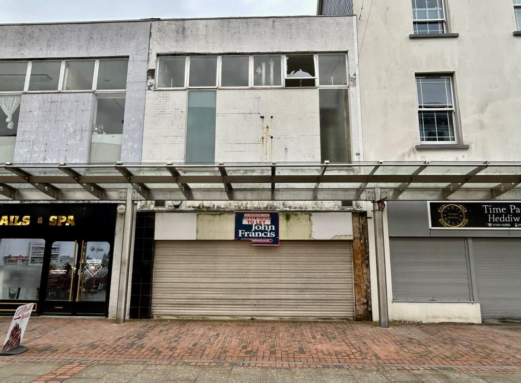 Stepney Street, Llanelli SA15 Terraced house - £45,000