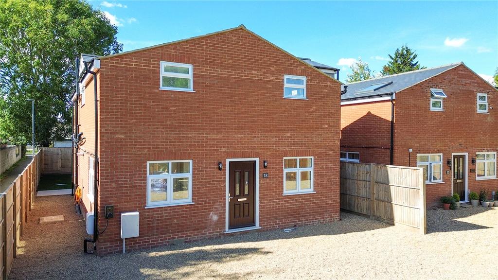 Byworth Close, Berkshire RG2 5 bed detached house for sale - £475,000