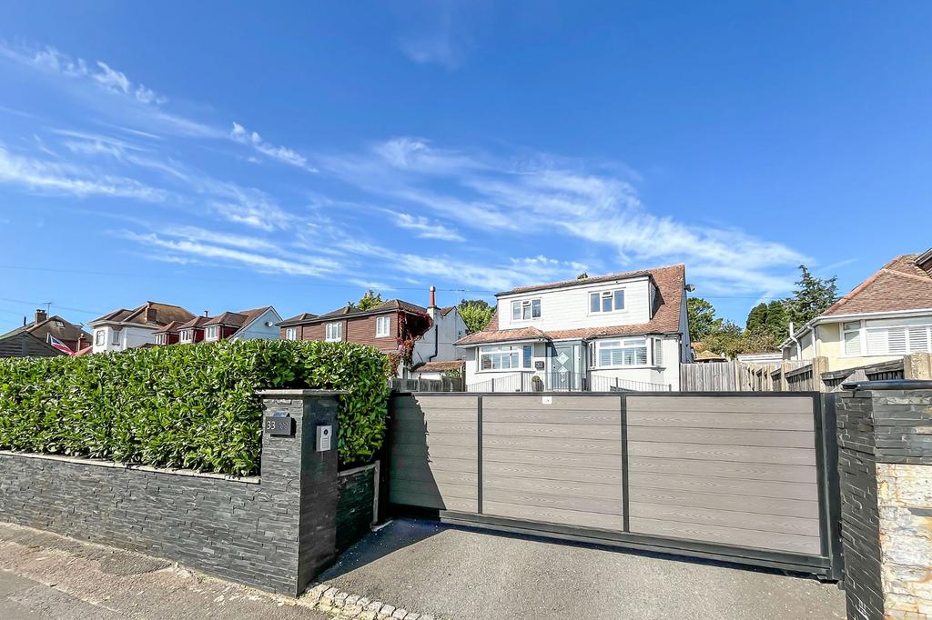Arundel Road, Worthing, West Sussex 5 bed detached house - £700,000
