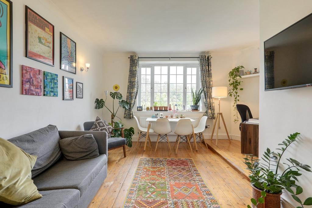 Perry Vale, Forest Hill, London, SE23 3 bed flat for sale - £385,000