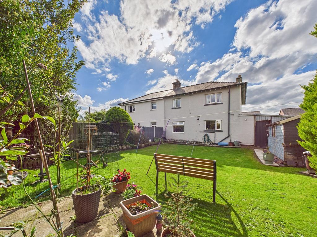 Ribble Avenue, Southport PR9 3 bed semi-detached house for sale - £190,000