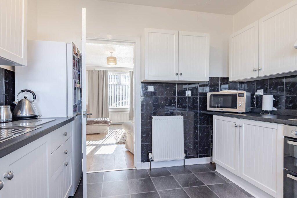 Polbeth Crescent, Polbeth EH55 2 bed flat for sale - £100,000