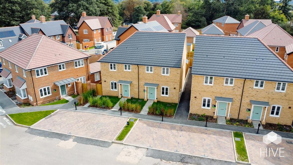 Knightwood Chase / Cala Homes... 2 bed semi-detached house - £375,000
