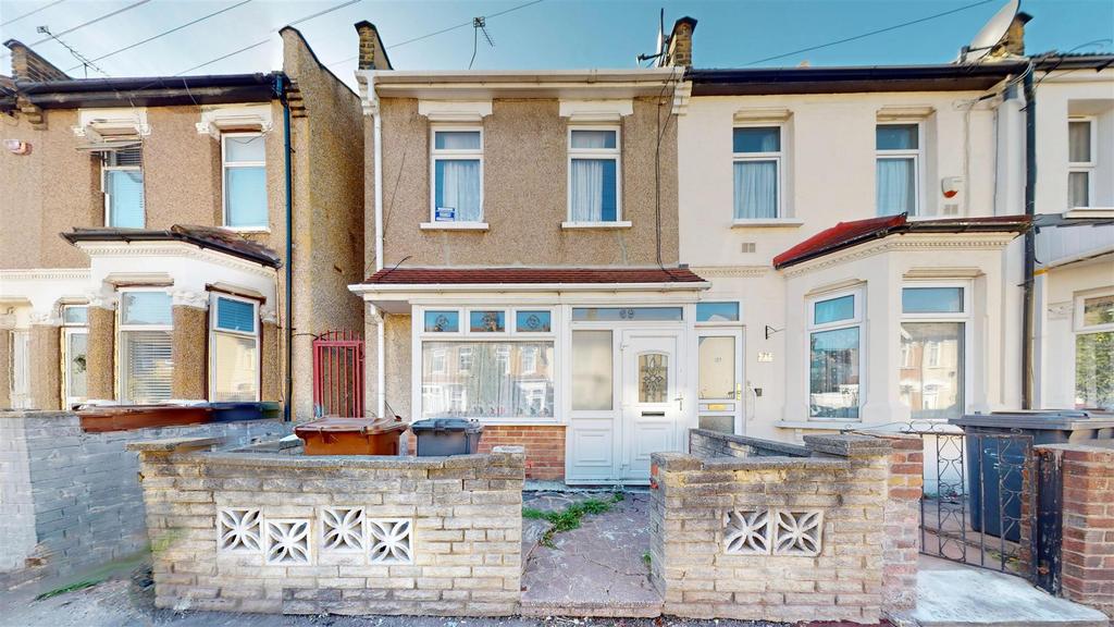 Faircross Avenue, Barking, IG11 3 bed end of terrace house - £500,000