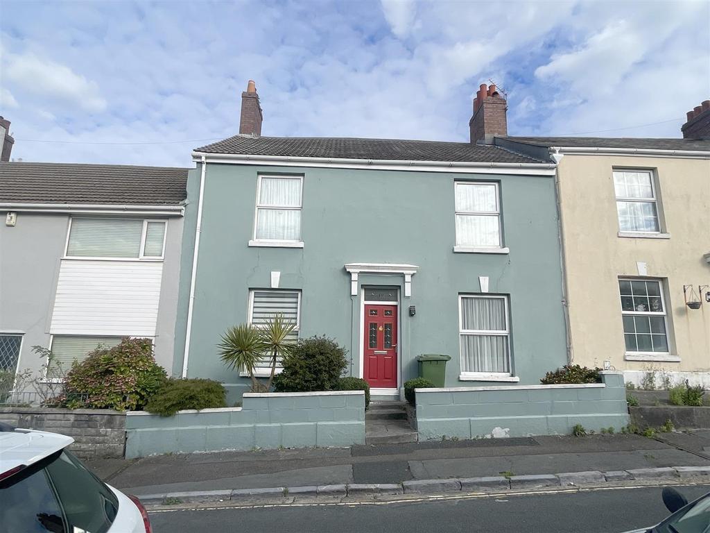 Warren Street, Plymouth PL2 3 bed terraced house - £250,000
