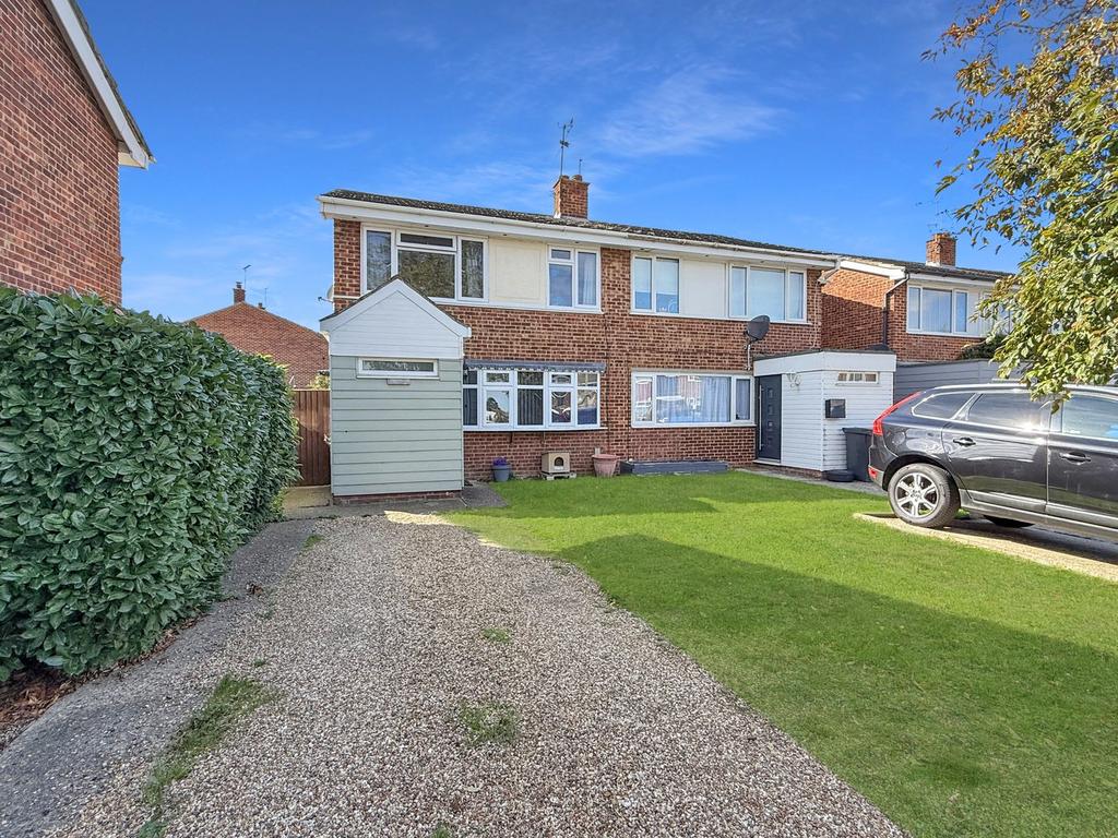 Medley Road, Rayne, Braintree, CM77 4 bed semi-detached house for sale ...