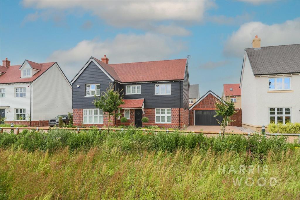Bradshaw Gardens, Witham, CM8 4 bed detached house - £800,000