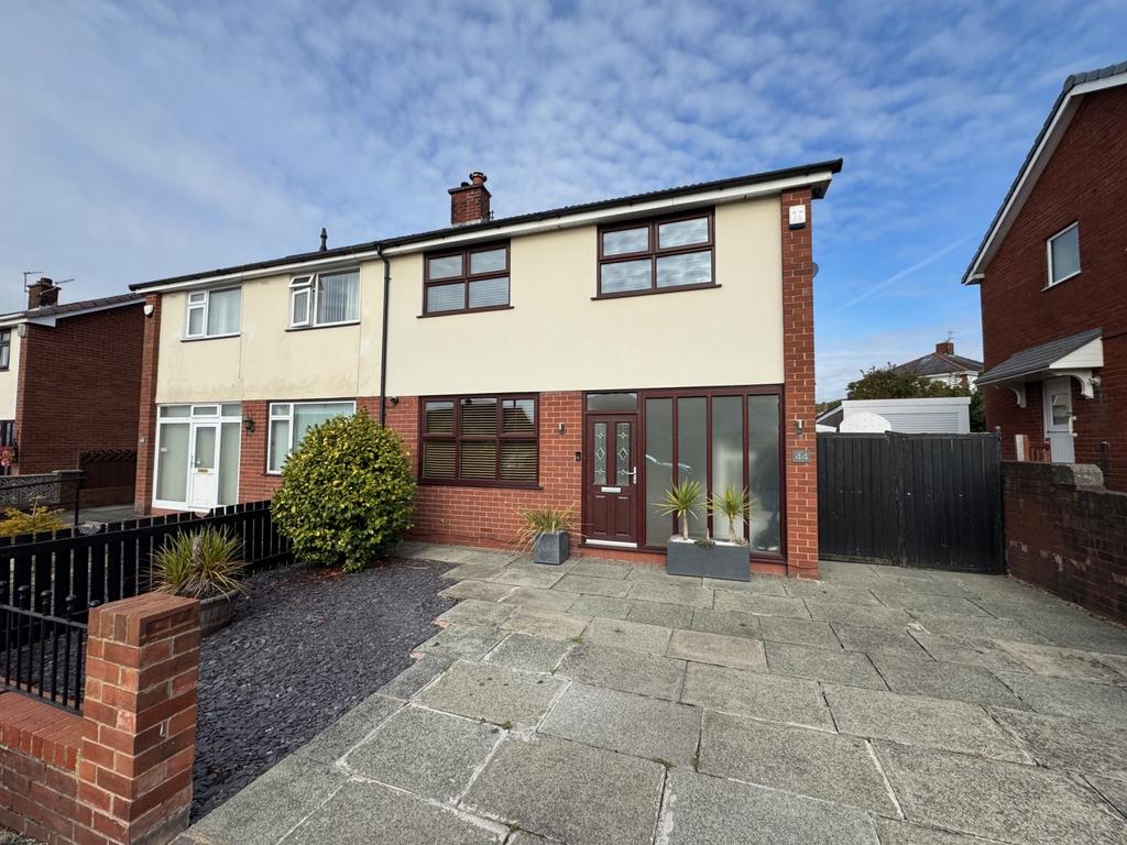 Balcarres Avenue, Whelley, WN1 3 bed semi-detached house - £230,000