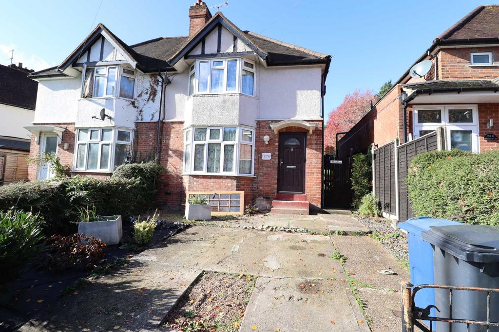 Bowerdean Road, High Wycombe HP13 3 bed semi-detached house to rent - £ ...
